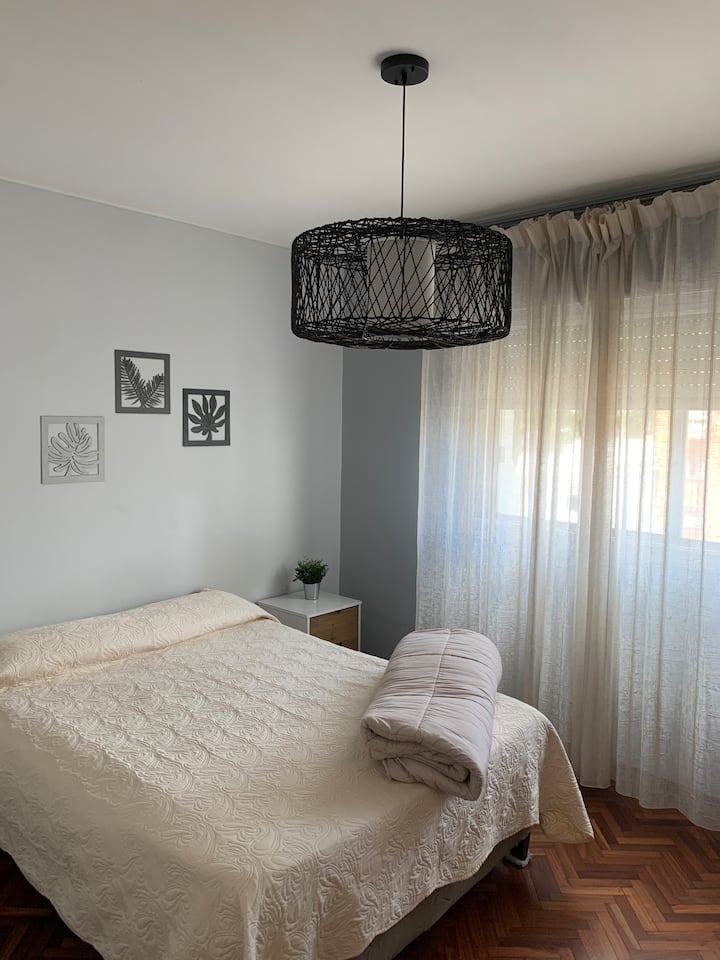 Cómodo Y Céntrico Apartamento En La Rambla Pocitos - Montevideo