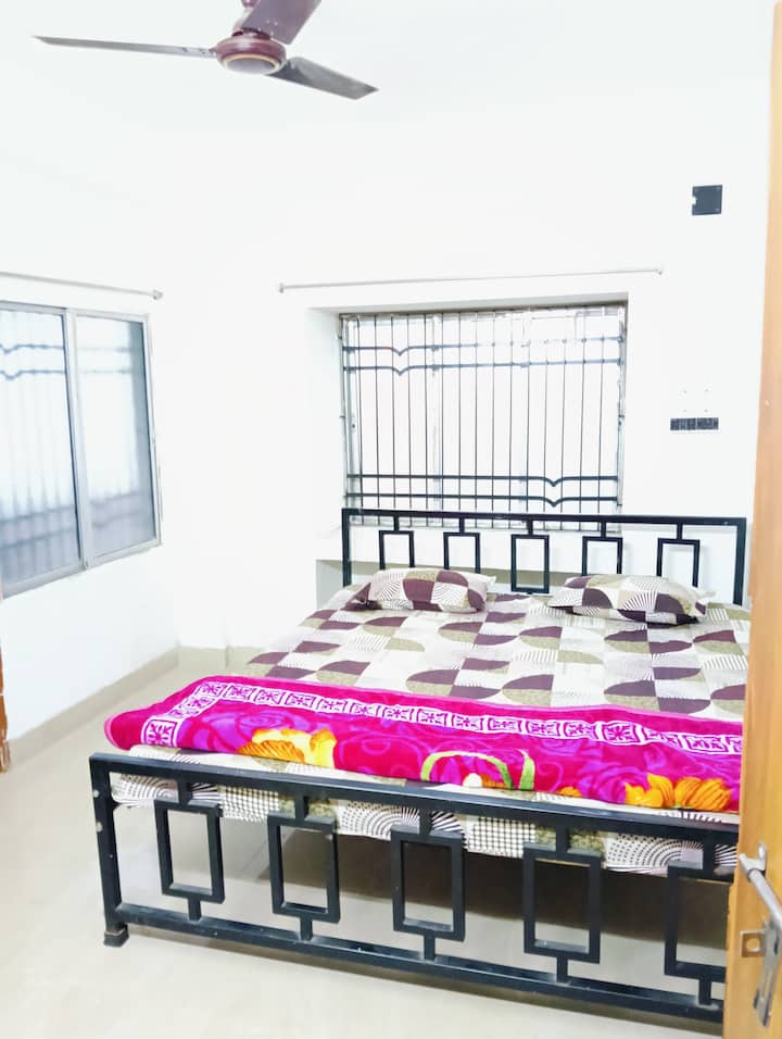 A Complete Family Flat For Family And Couples. - Santiniketan