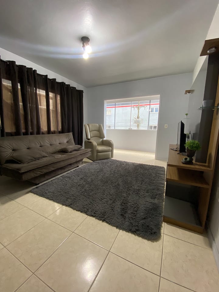 Três Dormitórios No Centro De Frente - Capão da Canoa