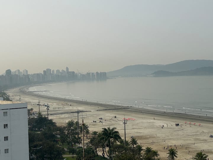 Apto Em Condomínio Frente Ao Mar - Santos