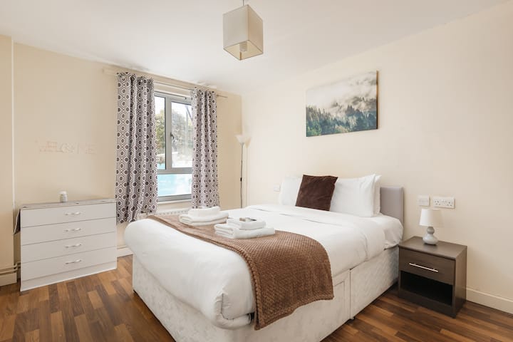 Charming 2br Flat 0.1 Mi Excel & Prince Regent St. - Staffordshire University London - Digital Institute