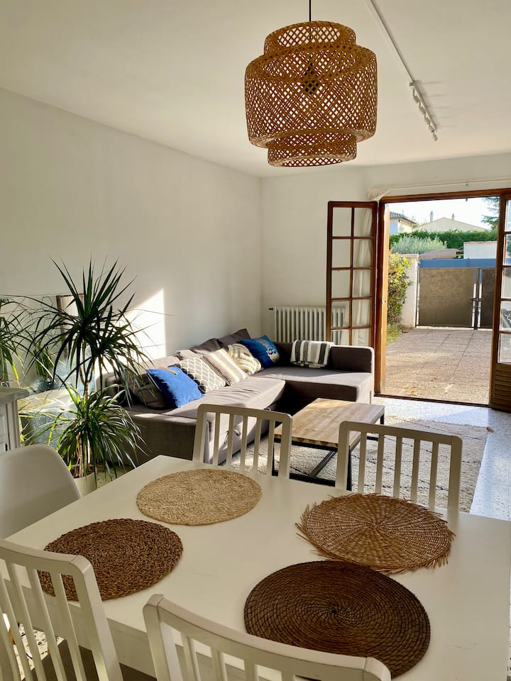 Jolie Maison Au Calme - Lambesc