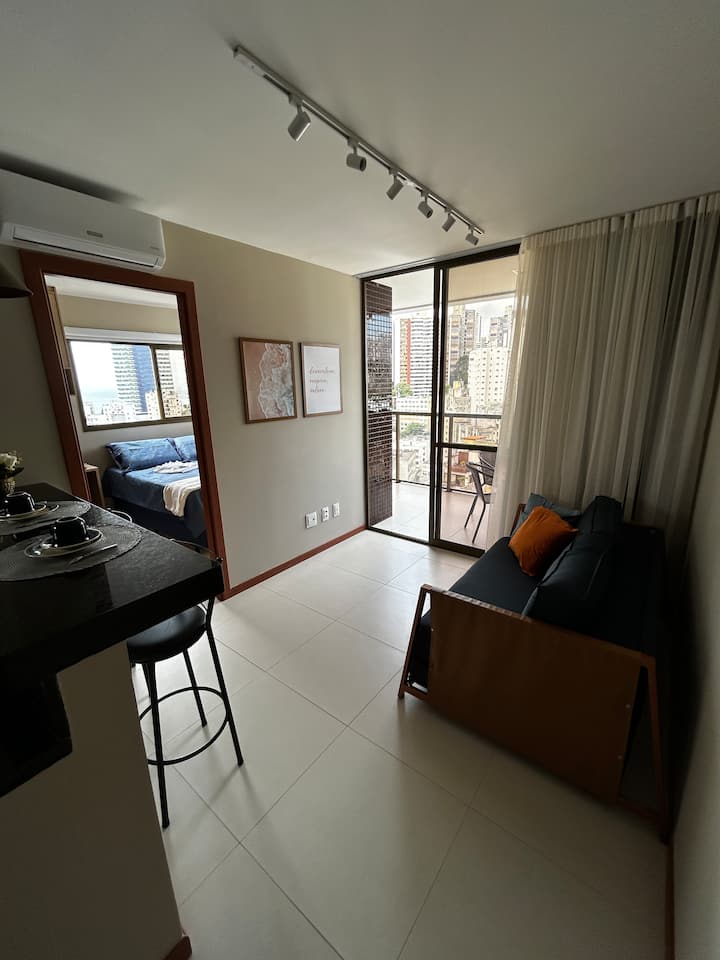 Novo 1/4 E Sala - Próx. Da Praia Do Porto Da Barra - Barra