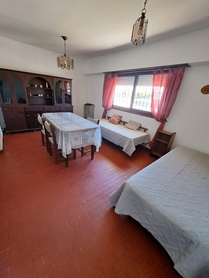 Departamento En Avenida - Miramar