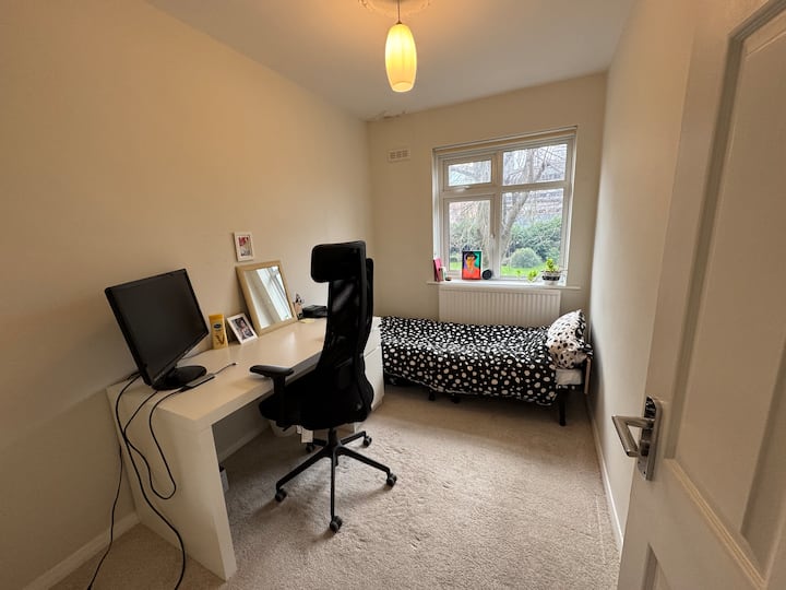 Single Room Near Canary Wharf - Londres