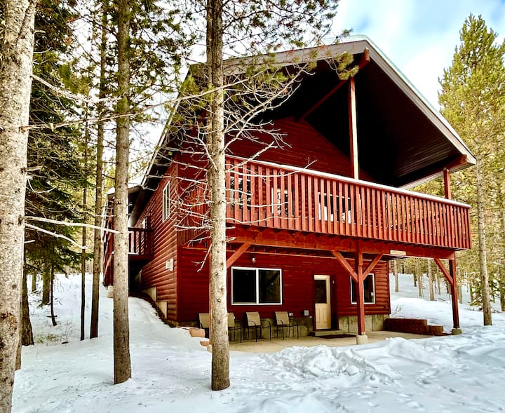 The Snowmobile Cabin-dog Friendly, Trailer Parking - Island Park, ID