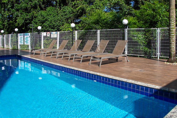 Lindo Apto Em Condomínio C/ Piscina - Palhoça