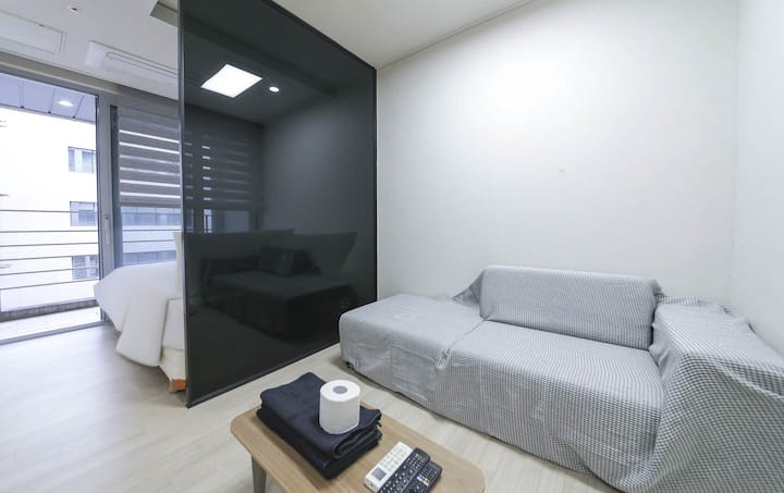 더하이드시티_분리형원룸a - Jeju