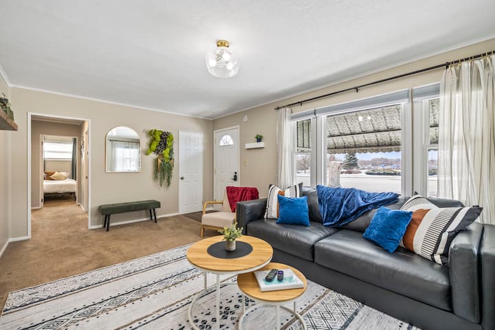 Cozy King Suites With Tvs & Roku - Beavercreek, OH