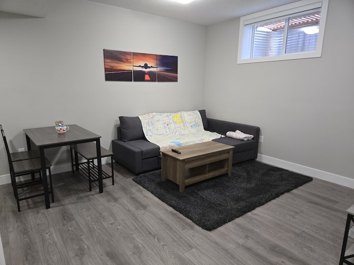 Cozy Basement Suite Near Yeg - Leduc