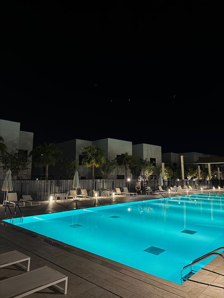 Cozy 3 Bedroom Home - Abu Dhabi