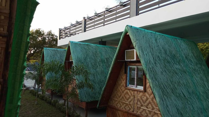 Elaia Beach Rsrt - Timog Teepee - Bagac