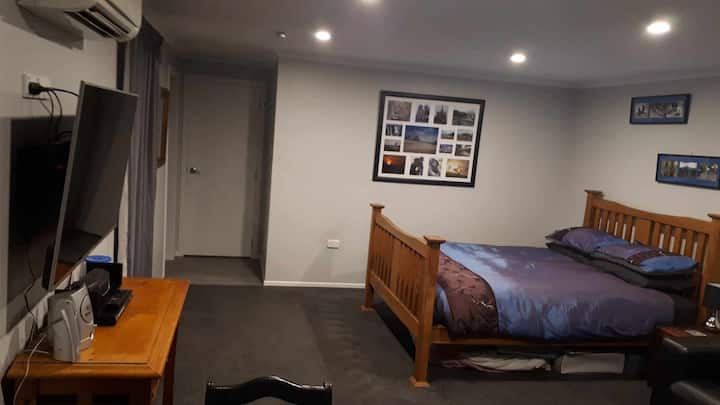 A Dunsandel Homely Treat - Leeston