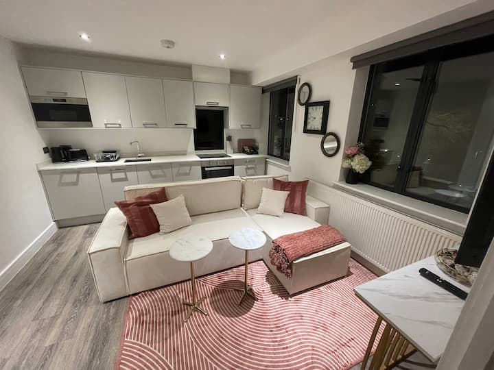 Kl Chic Two Bedroom Apartment - Reading