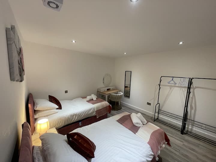 Kl Chic Two Bedroom Apartment - Reading