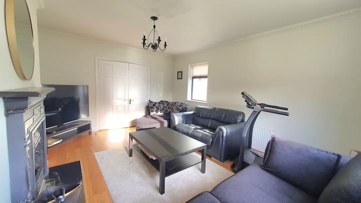 Large 3 Bedroom In Clane. - 梅努斯