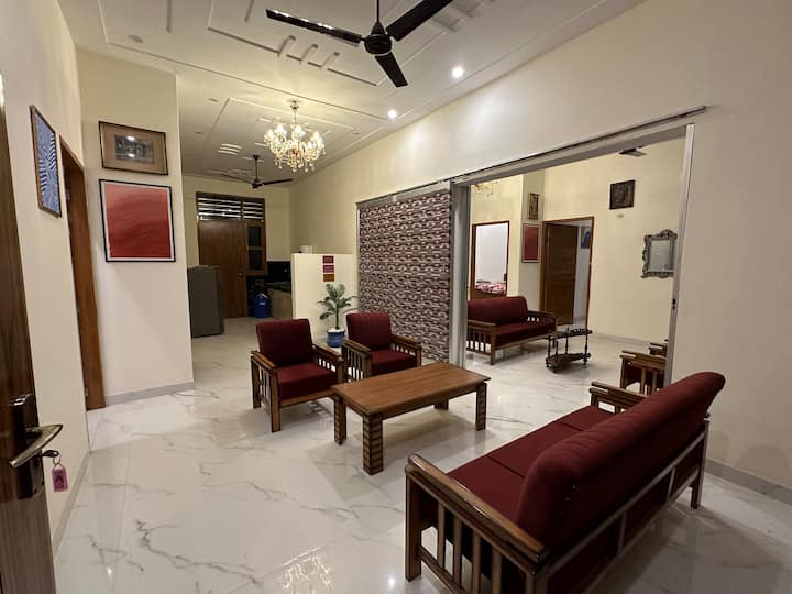 4bhkgf  1km Lake Chandigarh-anand Kunj Kansal - Chandigarh