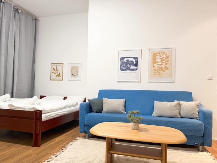Free Parking & 2 Bedrooms - Korneuburg