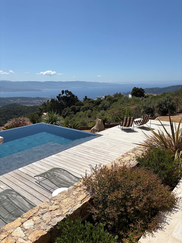 Villa Vue Mer Panoramique Près D’ajaccio - Calcatoggio