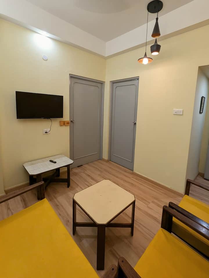 The Madurai Lounge (Overlooking Meenakshi Temple) - Madurai