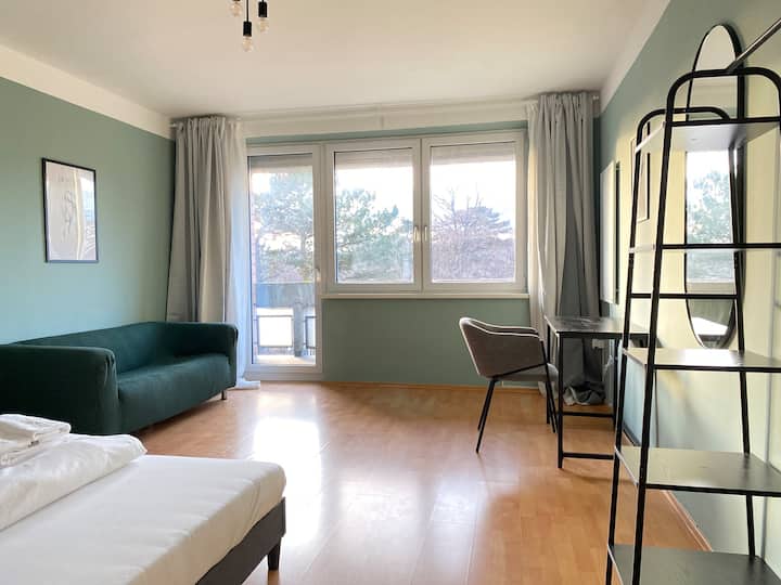 Stylish Room With Balcony N3 | 5 Min To Metro - Vienna