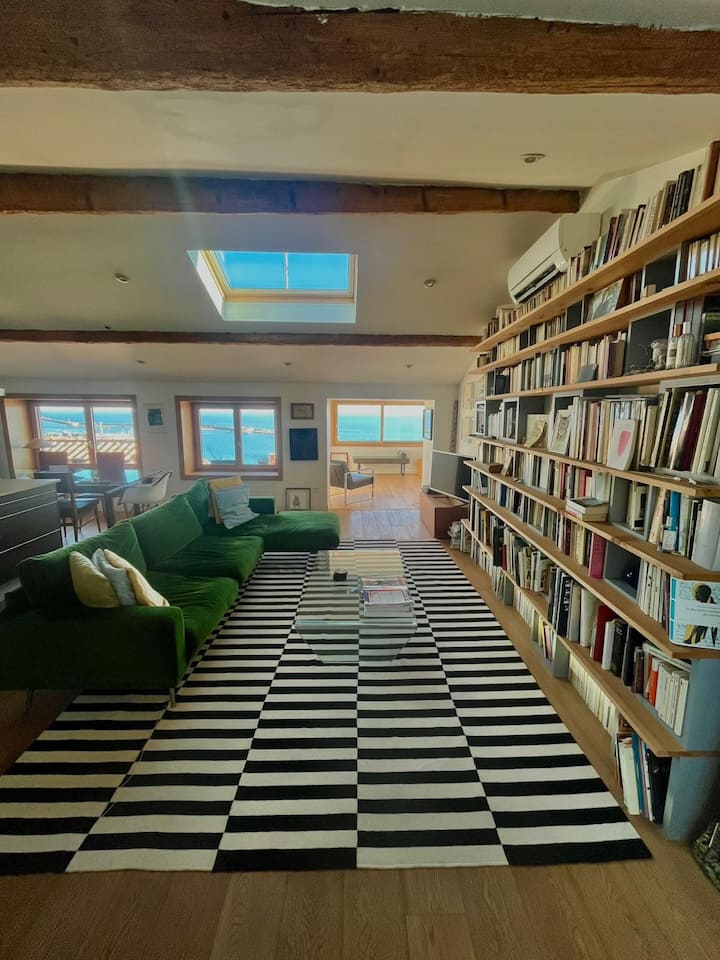 Le Duplex Du Quartier-haut, Vue Somptueuse Sur Mer - 세트