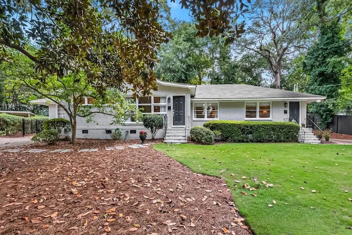 Midtown 2bed/1ba Close To Ft Moore And Downtown! - Columbus, GA
