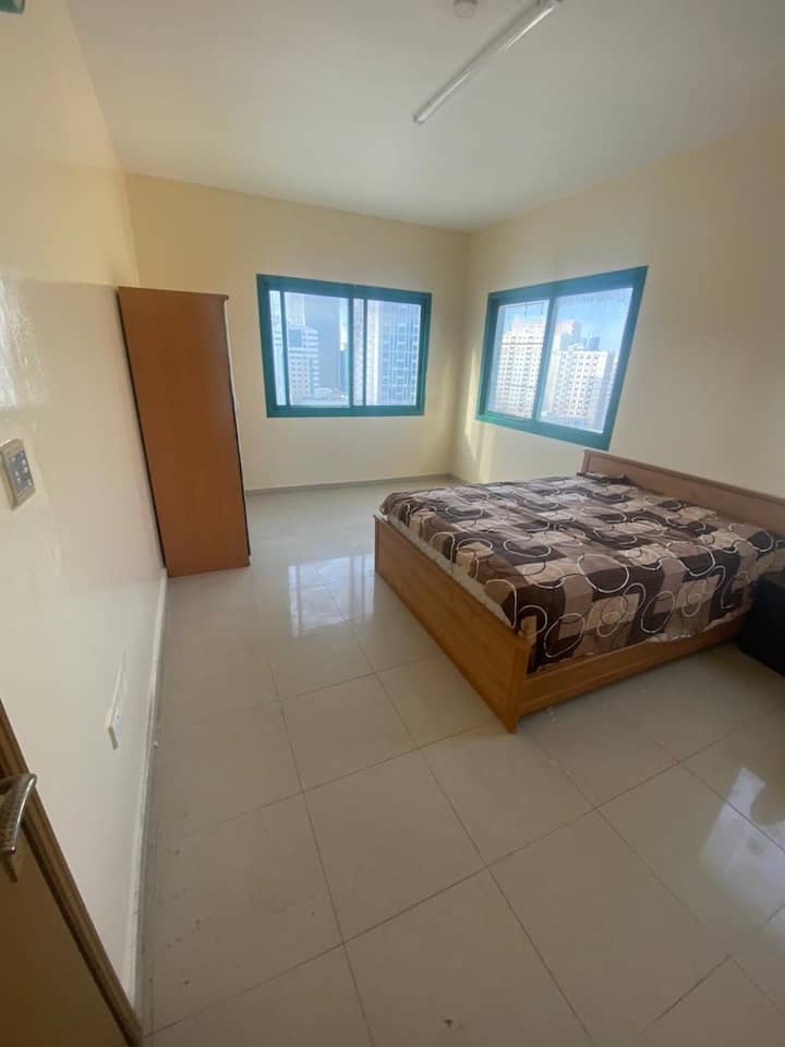 Short Lovely Clean And Neat - Sharjah