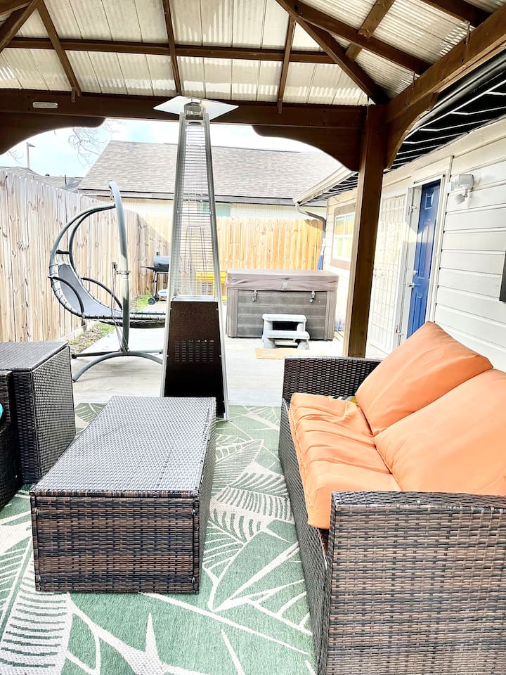 Near Dwntwn W/ Hot Tub, Games, Rodeo, Sleep 26 - 휴스턴