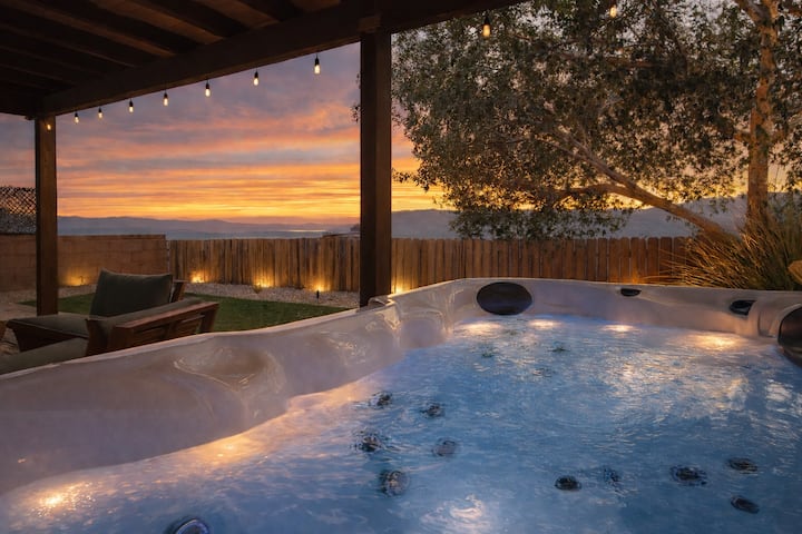 Luxe Lakeview Villa | Hot Tub + Mountain Serenity - Lake Havasu City, AZ