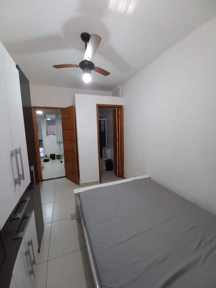 Apto A 50 Metros Da Praia - Praia Grande