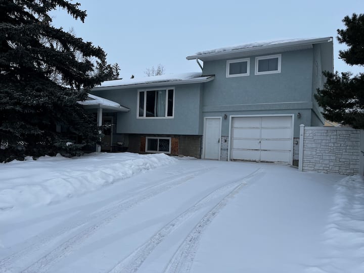 North Battleford House - North Battleford