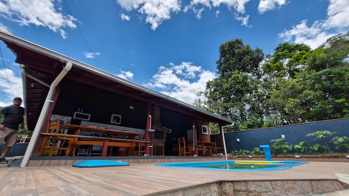 Casa Com Piscina E ÁRea De Lazer - Joinville