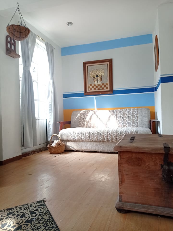 Habitación Con Balcón Y Baño Privado. - Mexico City