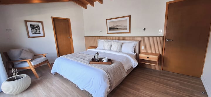 Modern House In Old Town - Antigua Guatemala