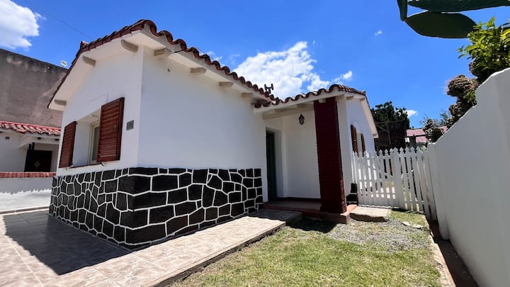 Casa Céntrica En Cosquin, Festivales Todo El Año. - Cosquín