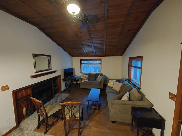 First Floor Queen Suite - Stowe, VT