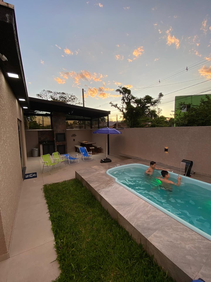 Linda Casa Com Piscina A 600 Metros Do Mar - Matinhos