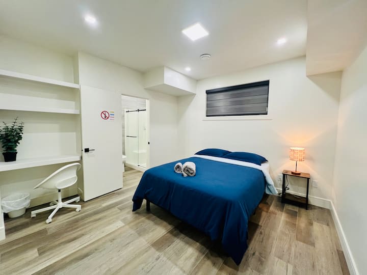 Luxury Suite Room@yeg 3 - Edmonton