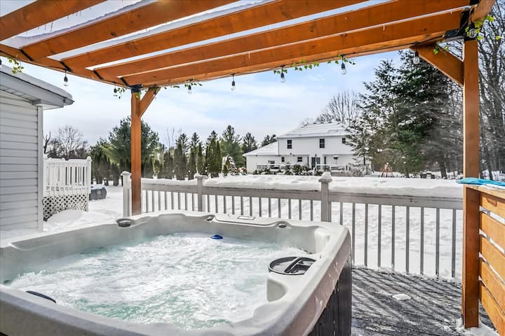 Beyond The Boroughs |Winter Retreat Near Camelback - Kalahari Indoor Waterpark, Pocono Manor