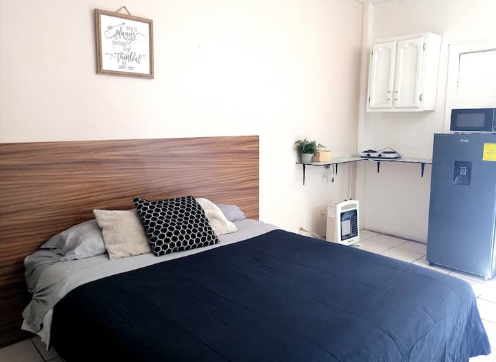 Cómodo Y Funcional Estudio Para 4 Personas - Ciudad Juárez