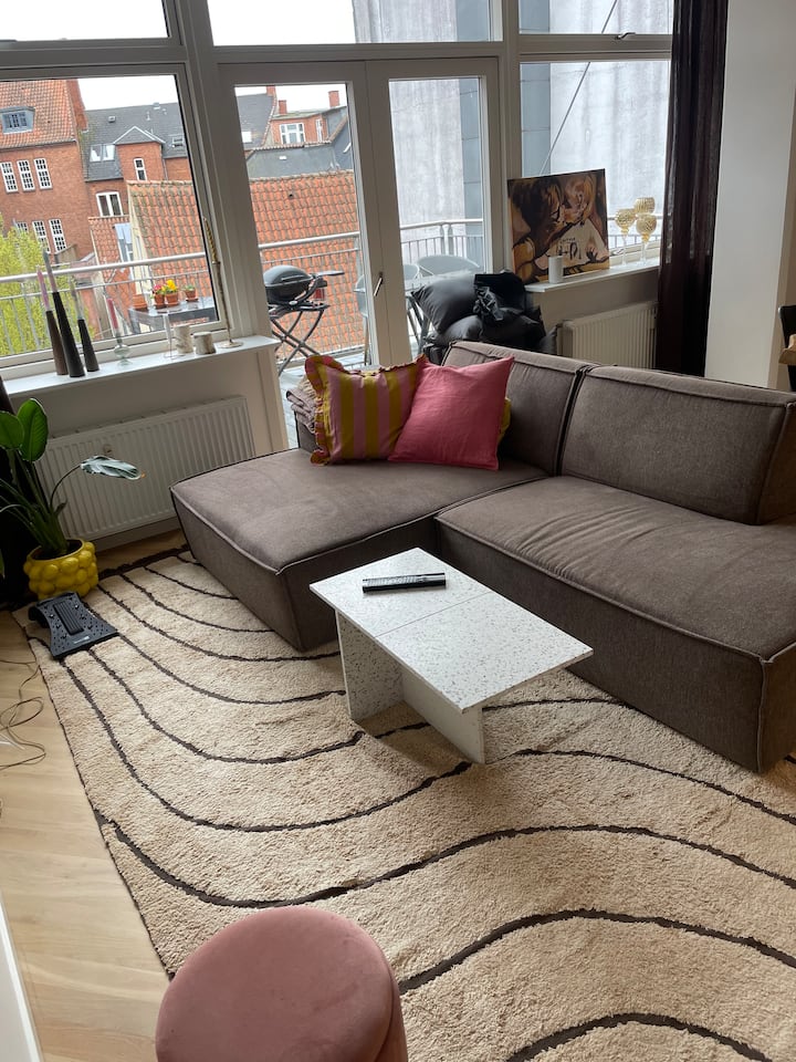 Lejlighed Helt Centralt I Odense - Odense