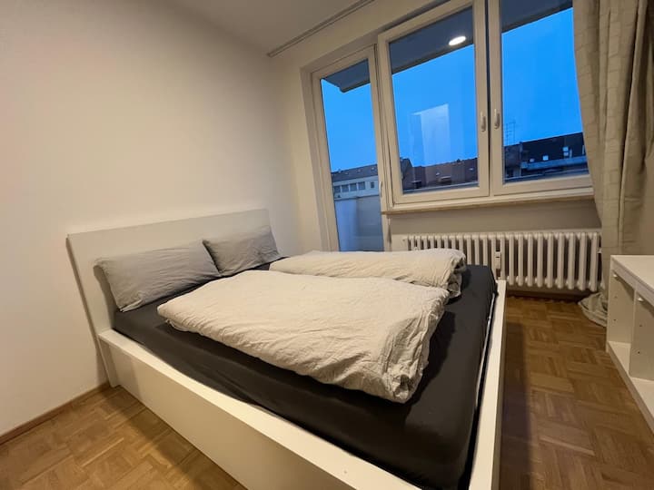 Central Cozy Flat - München