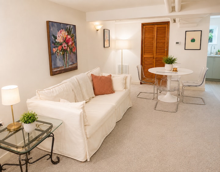 Cozy 2br Suite Near Jericho Beach & Ubc - Vancouver