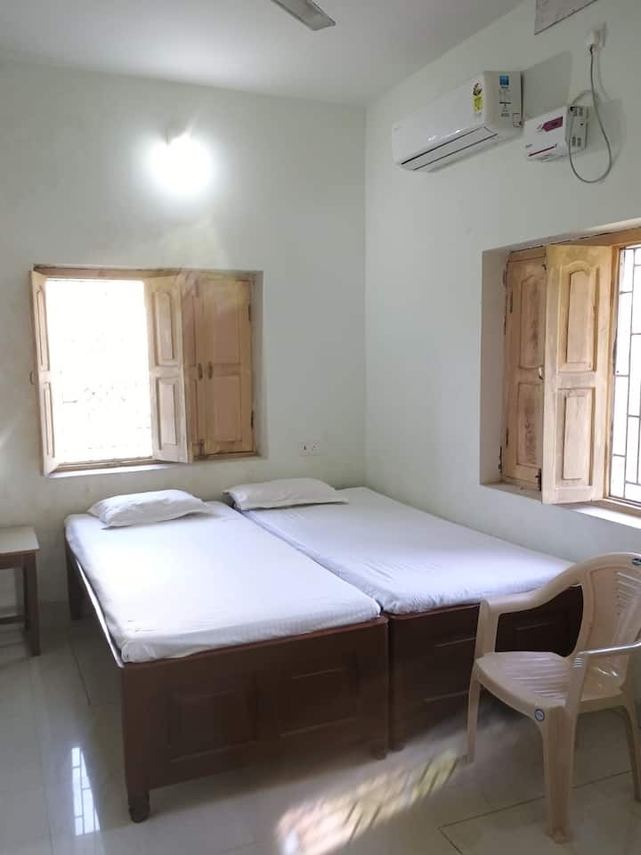 Anand Bhawan Bodhgaya - Bodh Gaya