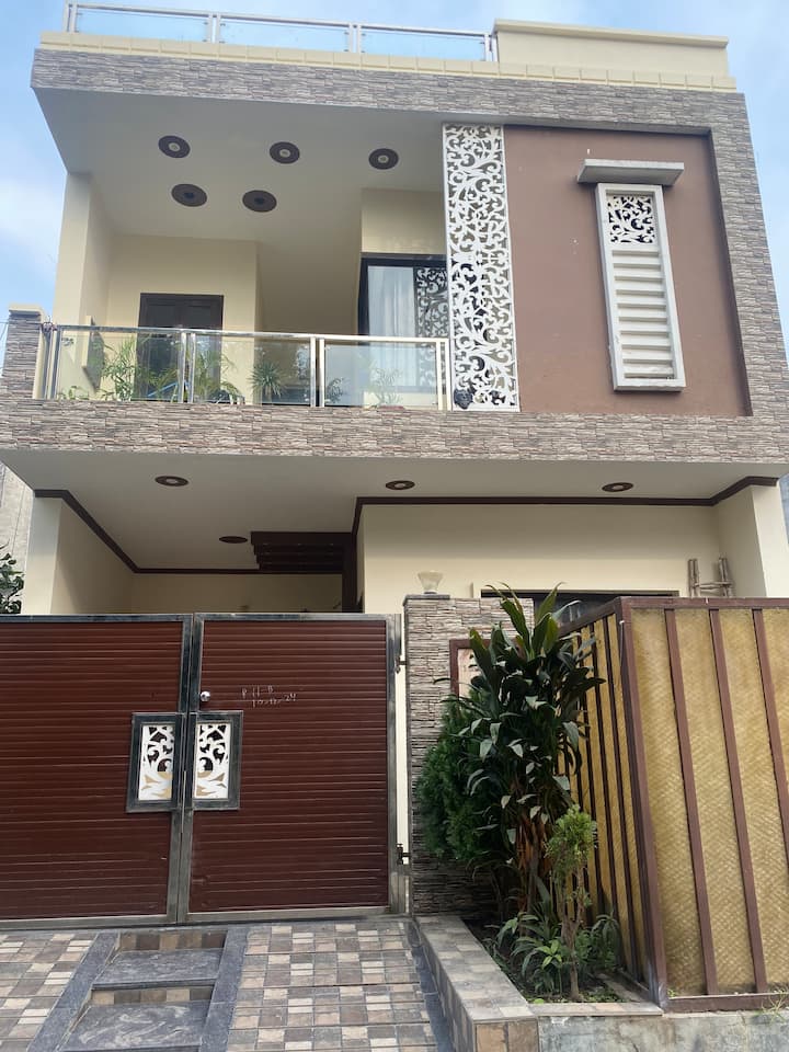 3bhk Bhatia Home Stay - Amritsar