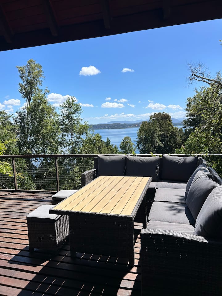 Casa De Campo Con Orilla De Lago (Playa Privada) - Panguipulli