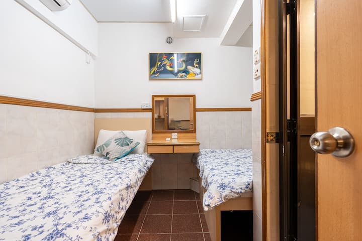 [906] Triple Room In Kowloon - Hong Kong