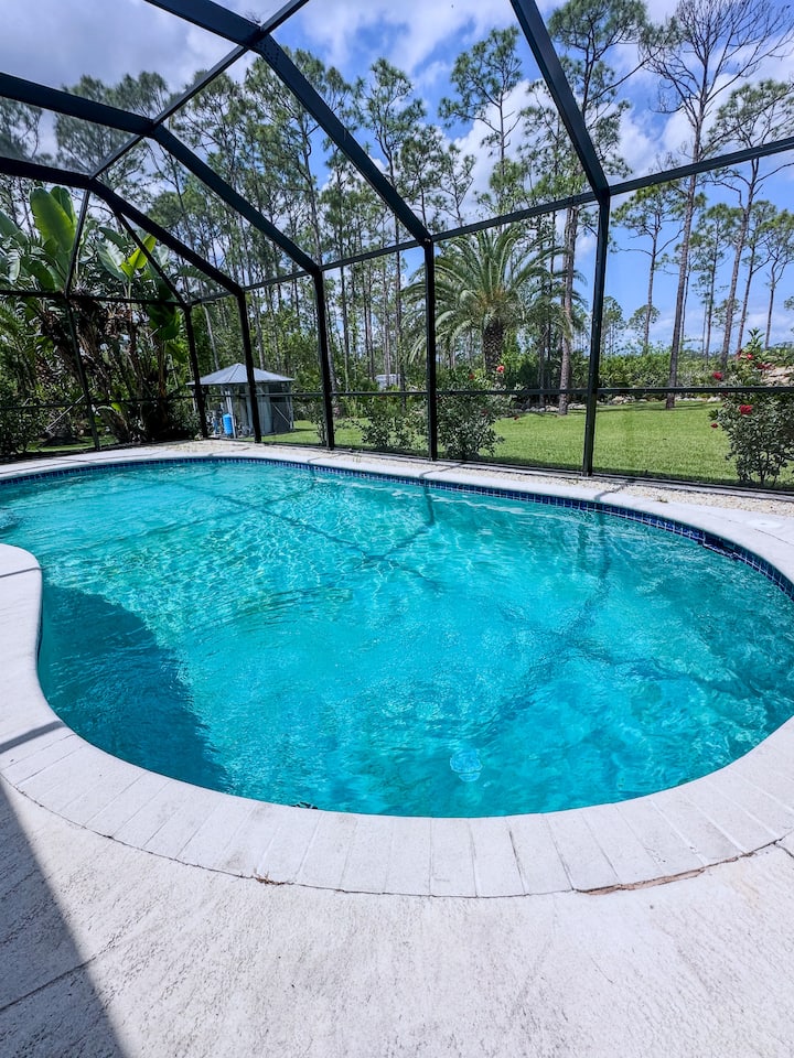 Spacious Family Home - Burnt Store Marina