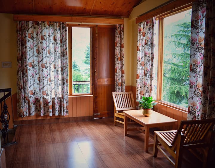 A-shape Wooden Cottage-180°view-sakinnstays-manali - Manali
